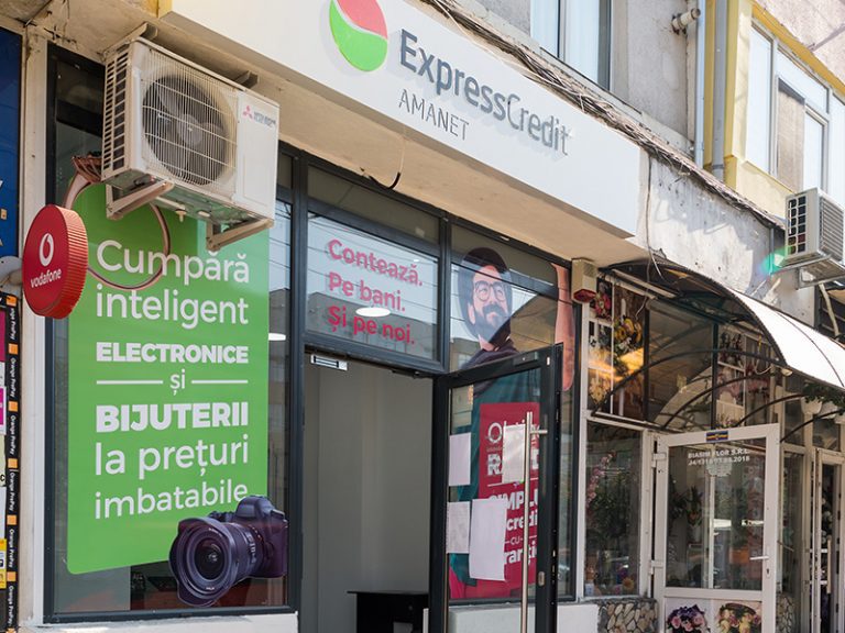 Agenţiile Express Credit Amanet - Conteaza. Pe bani. Si pe noi.