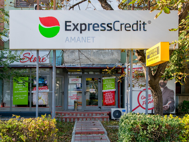 Piaţa Nicolina - AG11 - Express Credit Amanet - Conteaza. Pe bani. Si ...